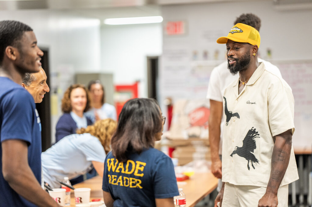 Photo gallery: Dwyane Wade visits Tragil Wade-Johnson Summer Reading ...