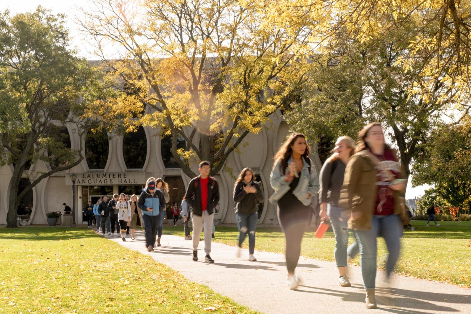 Avoiding the popularity trap: Marquette Business professors give tips ...