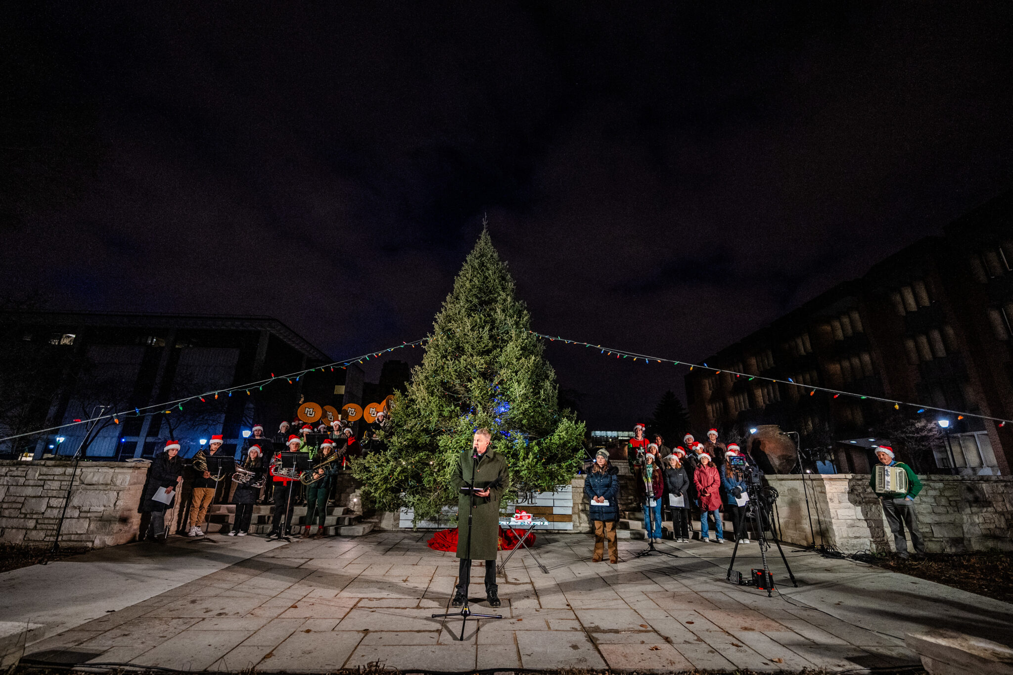 Photo gallery: 2023 University Christmas tree lighting | Marquette Today