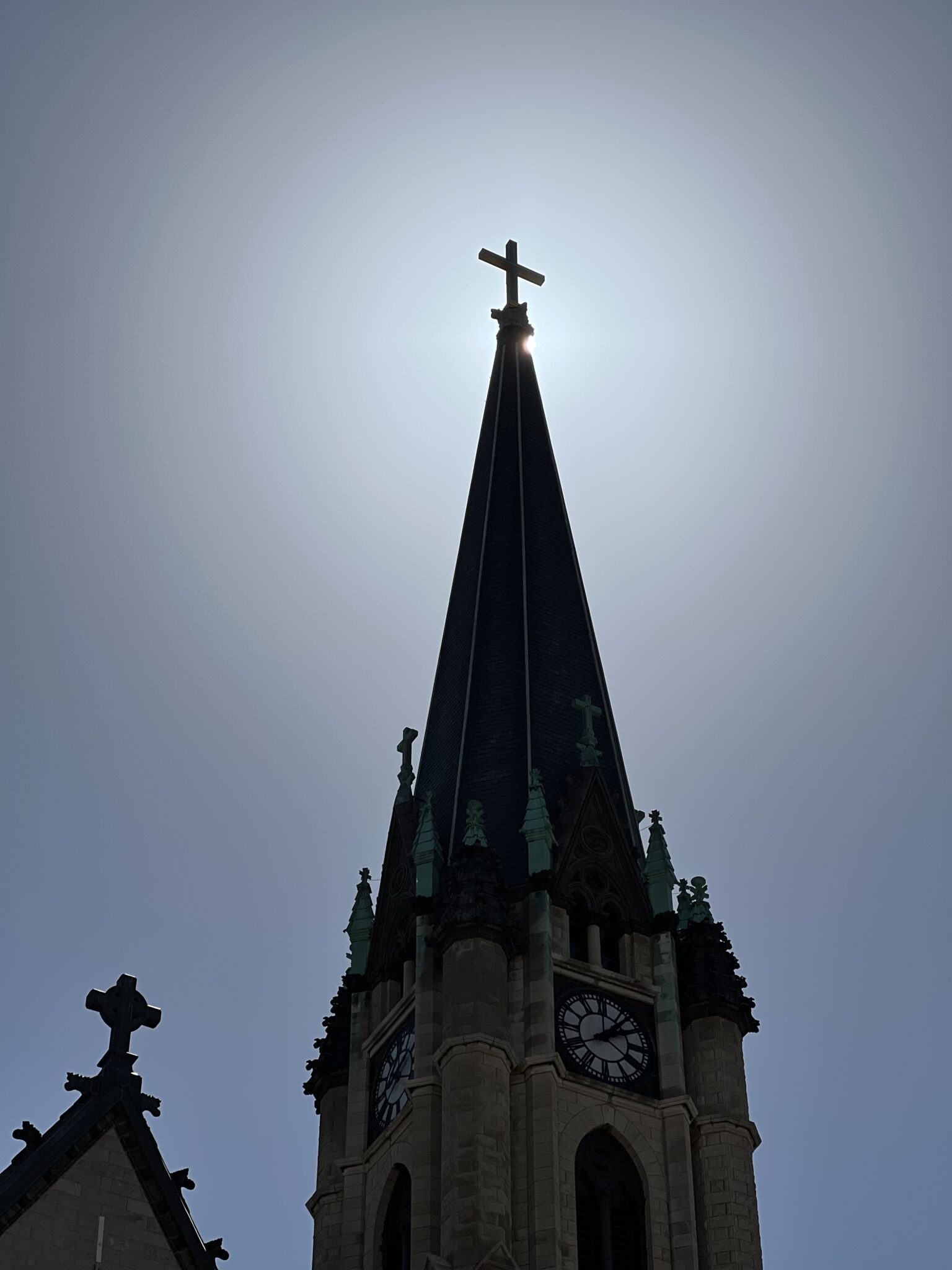 Photo gallery: Solar eclipse on campus | Marquette Today