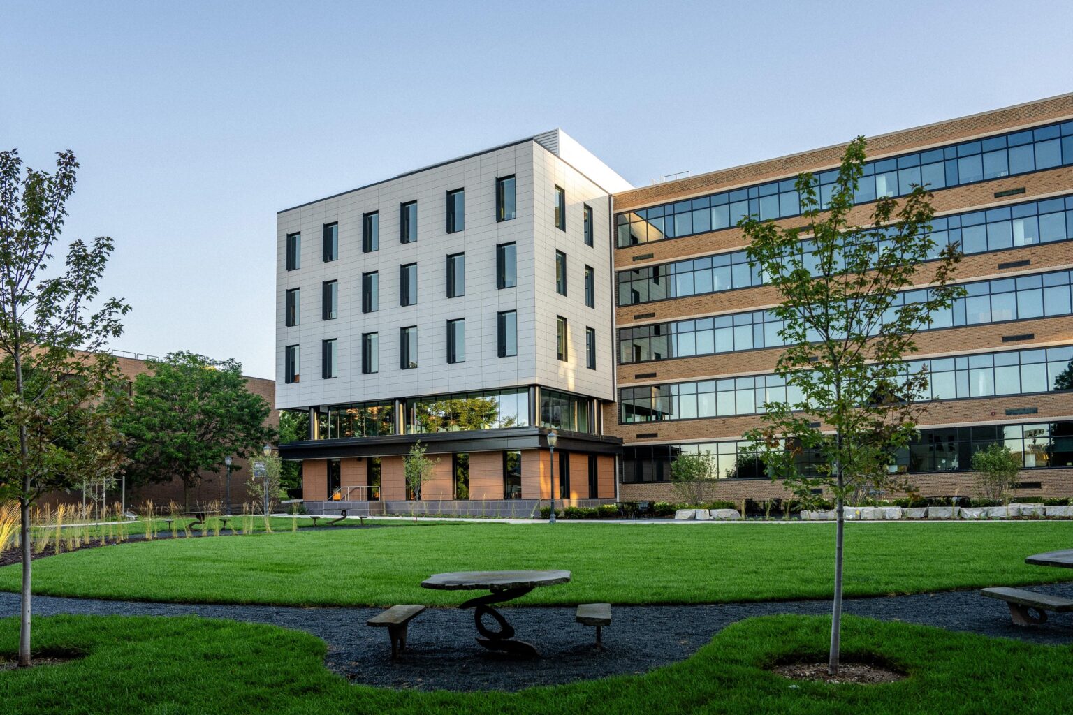 Marquette College of Nursing opens doors to new home in Straz Hall ...