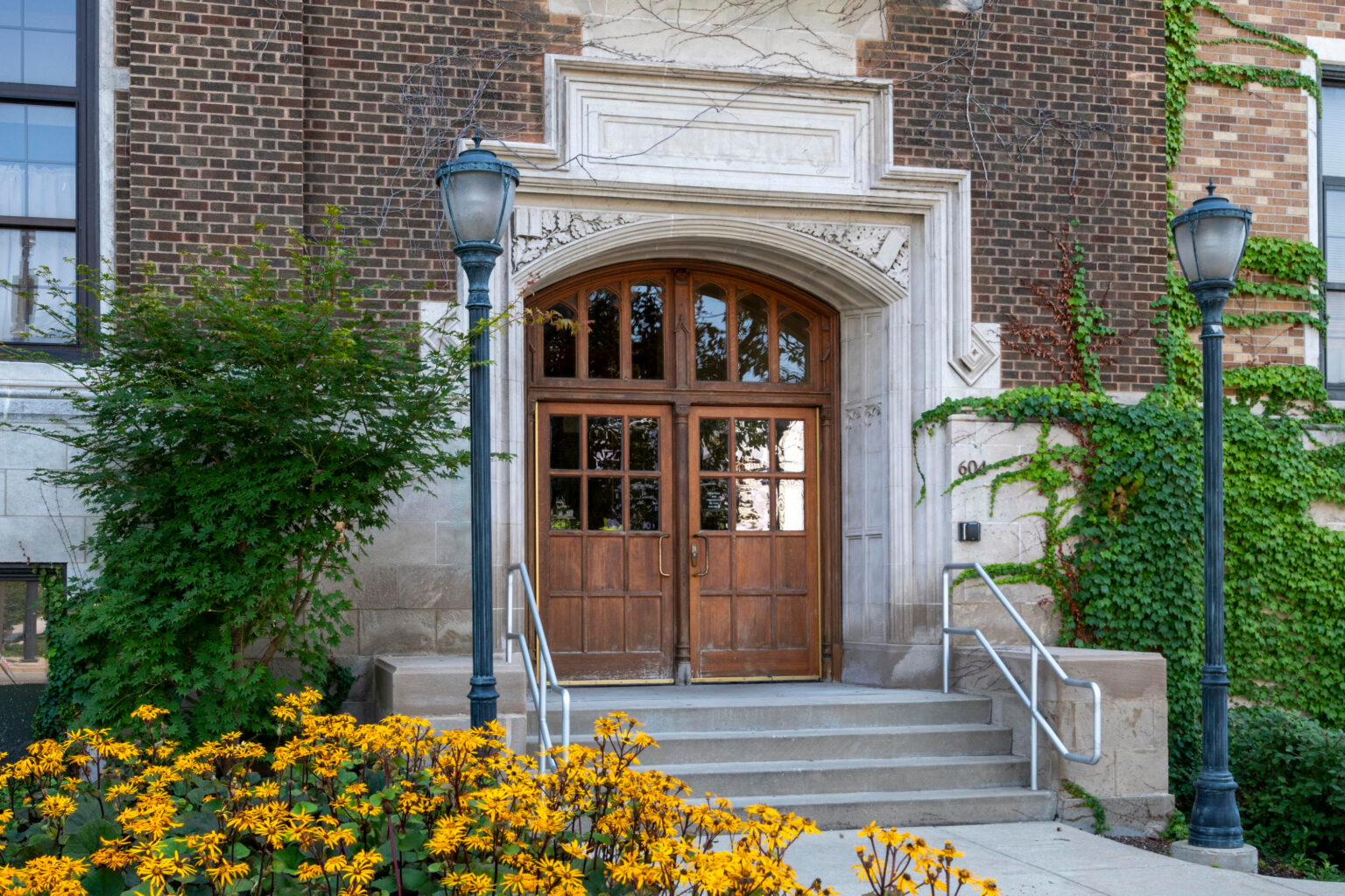 Understanding why so few Hispanic women get screened for cervical ...