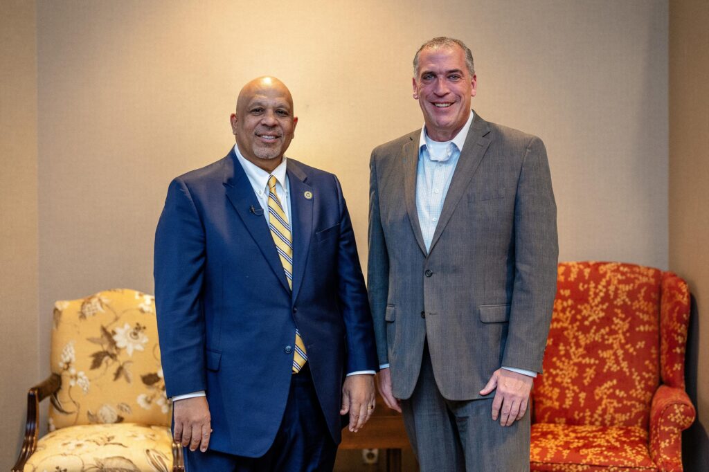 Photo gallery: President Kimo Ah Yun's first day | Marquette Today