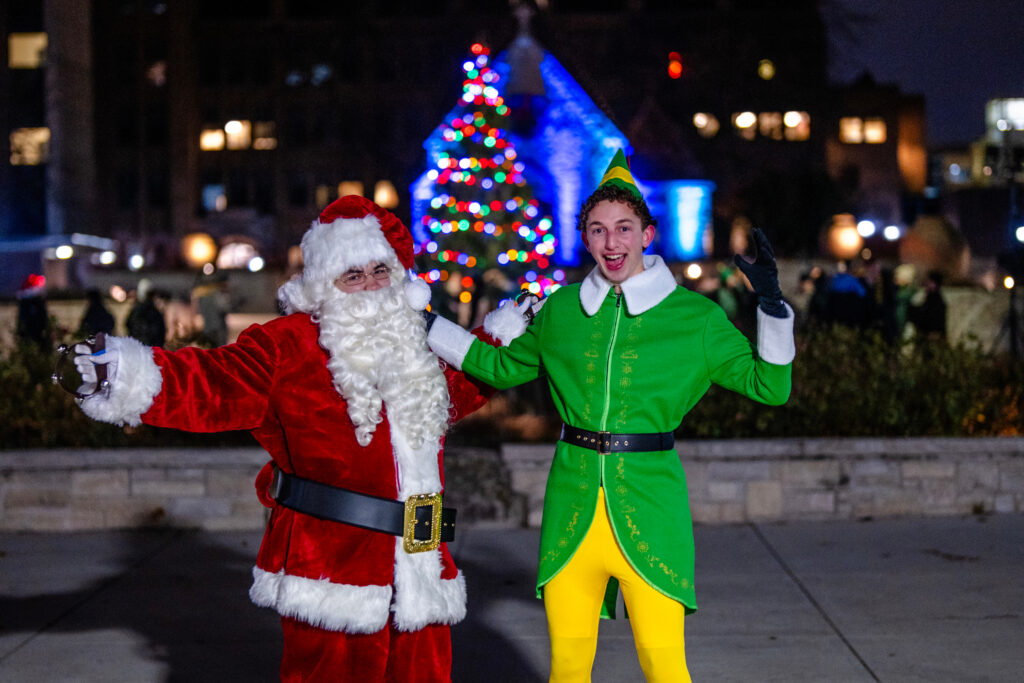 Photo gallery: university Christmas tree lighting | Marquette Today