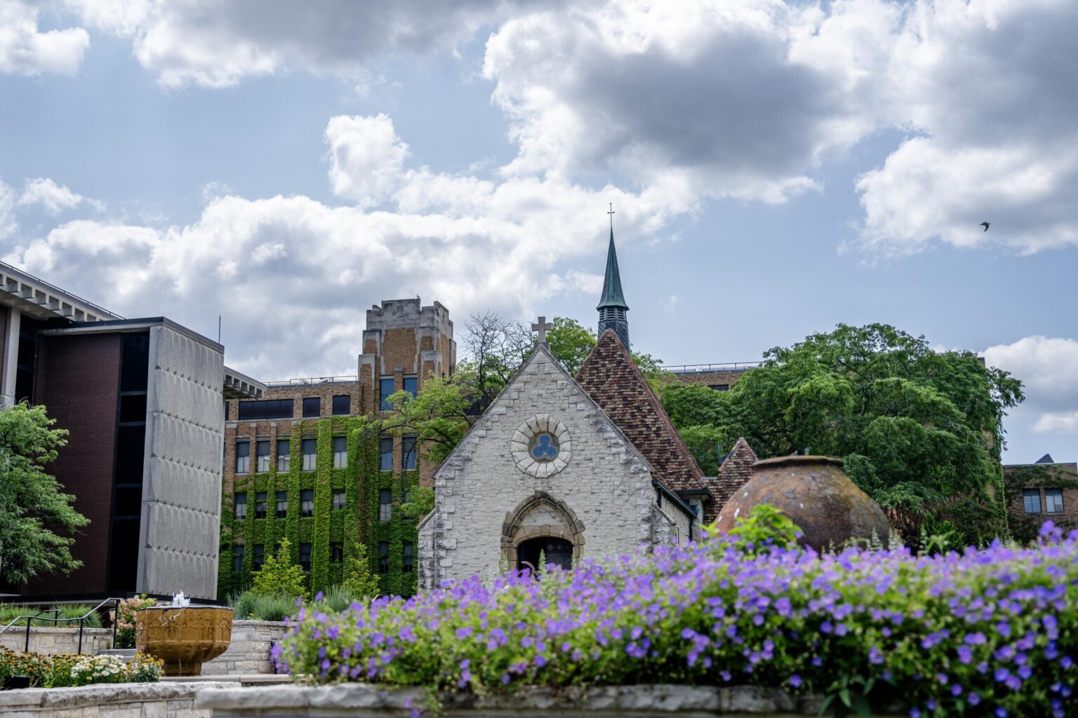 Holy Week Taizé prayer, April 14 | Marquette Today